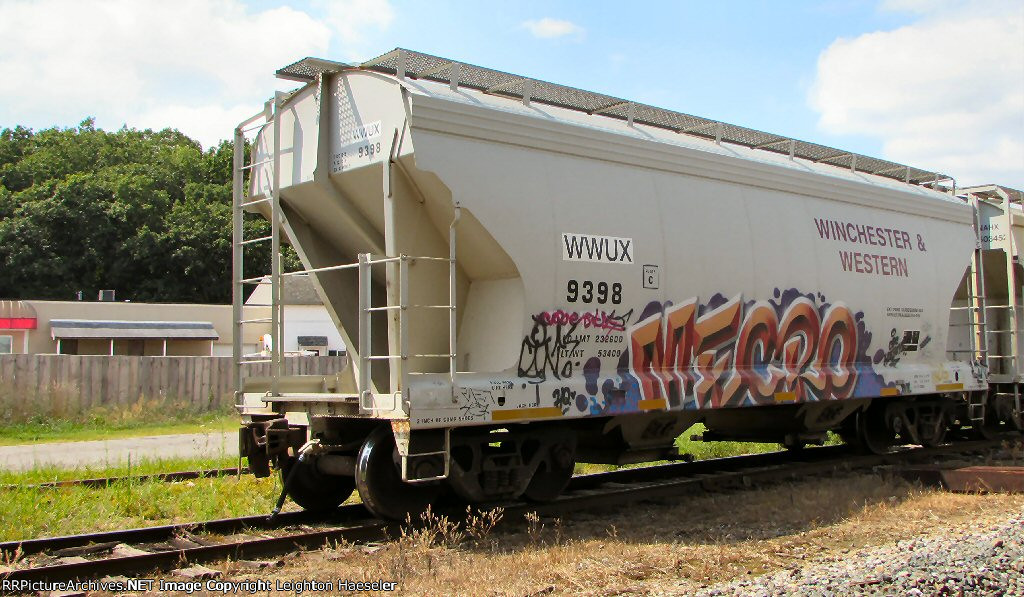 WWUX 9398 (ex-WW 9398)